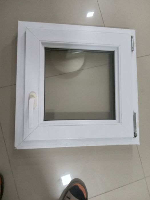 Geam termopan pt.baie Cristioru de Jos • OLX.ro