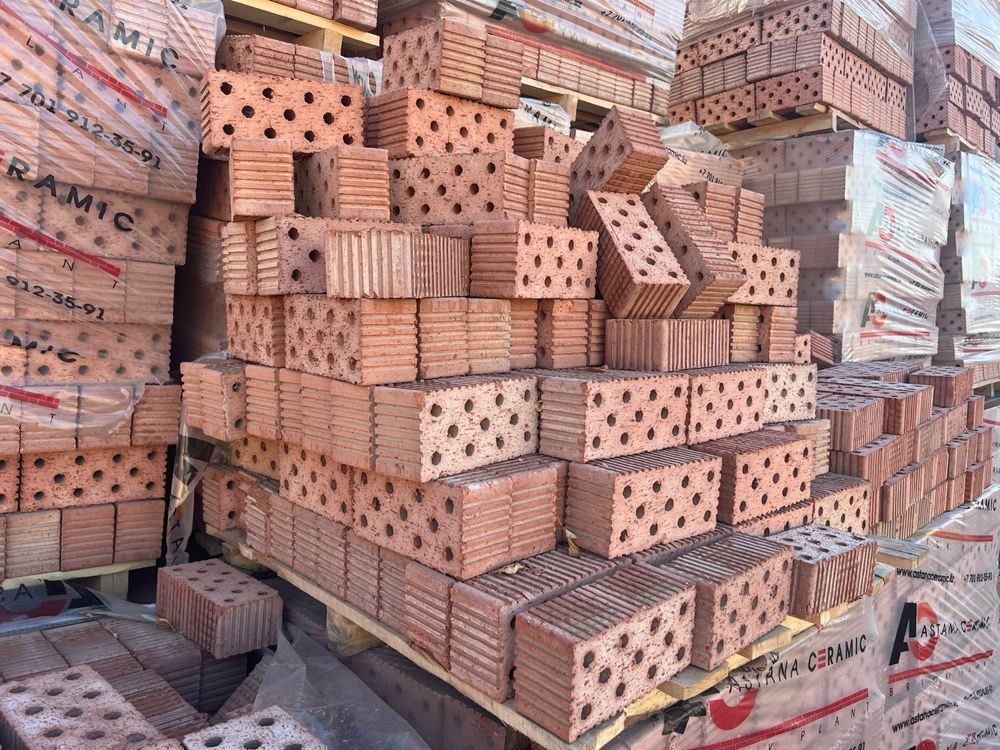 Продам керамический полуторный кирпич, плиты перекрытия: 135 тг ...