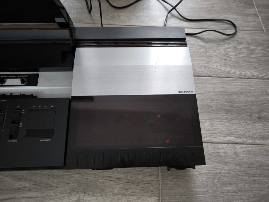 Bang Olufsen Beocenter 4000 Chisineu-Cris • OLX.ro