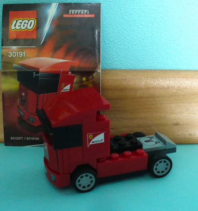 Серия Lego Ferrari Shell V-Power колички+минифигурки+аксесоари гр ...