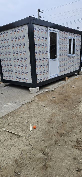 Vând container standard din panouri sandwich Petru Rares • OLX.ro