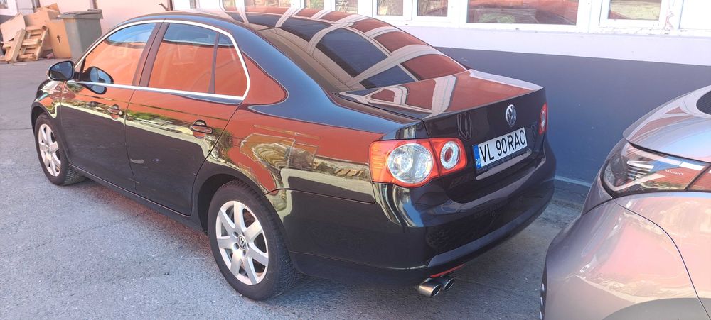 Volkswagen Jetta 2007 Ramnicu Valcea • OLX.ro