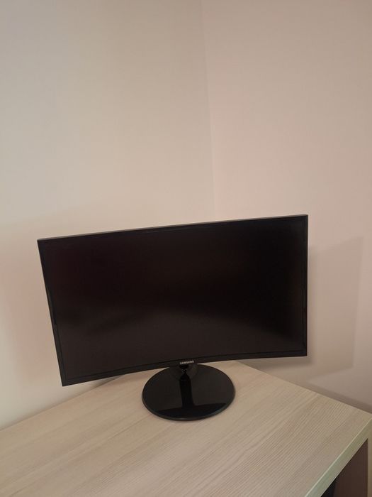Monitor Samsung 28 inch C27F390FHU Bucuresti Sectorul 2 • OLX.ro