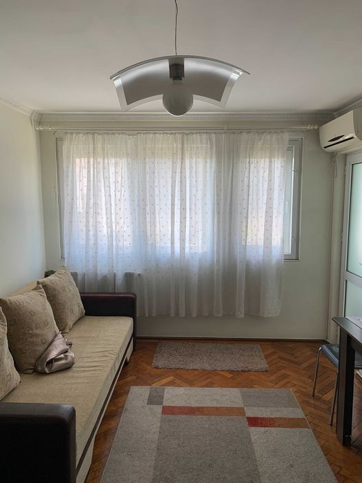 Ap 2 cam Lujerului la metrou, etaj 6/10, mobilat, balcoan inchis, AC ...