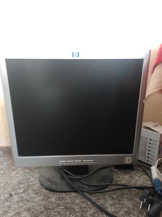 Подарявам 17 инчов монитор HP 1702 гр. Белослав • OLX.bg