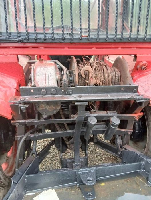 Vand tractor universal dt 530 Baiceni • OLX.ro