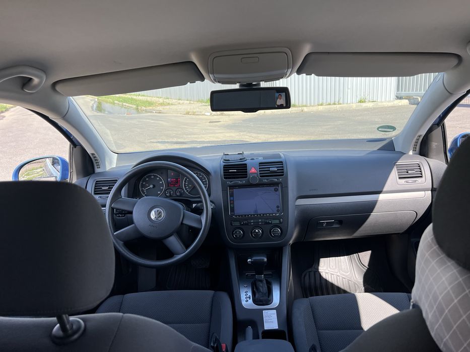 Volkswagen golf 5 Bucuresti Sectorul 5 • OLX.ro