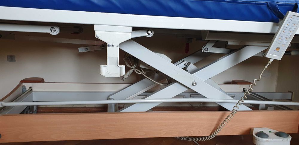 Pat medical pentru pacienti cu dizabilitati , electric cu telecomanda ...