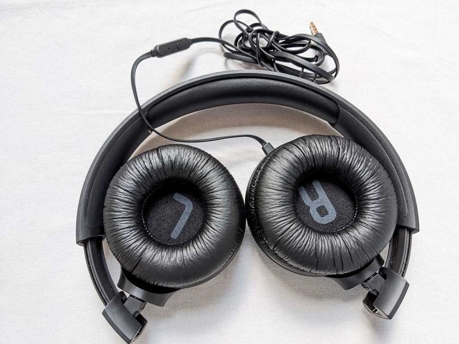 Casti JBL TUNE 500 stereo cu microfon jack on ear NOI negre HARMAN Cluj ...