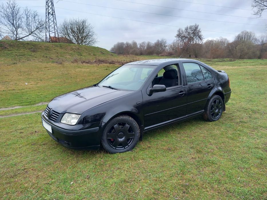 Parc auto- Volkswagen Bora 1.9 Diesel 6 trepte - Acceptăm plata aut ...