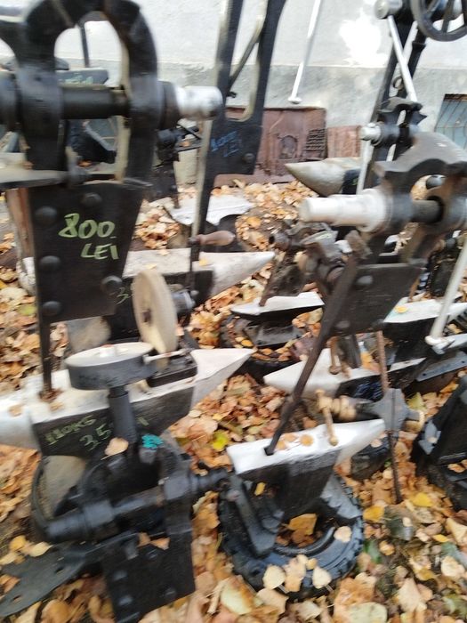 Nicovala. Menghina de colectie muzeu antichități Colibasi • OLX.ro
