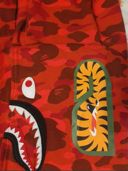 Hanorac Bape WGM Bucuresti Sectorul 3 • OLX.ro