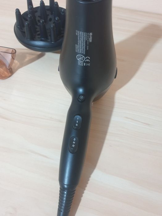 Feon profesional 2200W (uscator de par) Iasi • OLX.ro