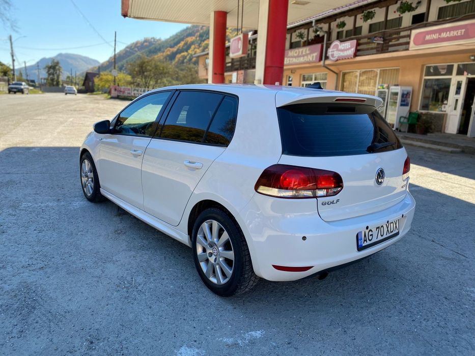 Vw golf 6 r-line an 2011 motor 1,6 tdi euro 5 Campulung • OLX.ro