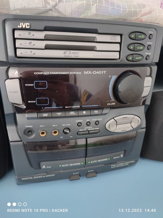 Уредба JVC използвано с две касетки и три диска гр. Ардино • OLX.bg