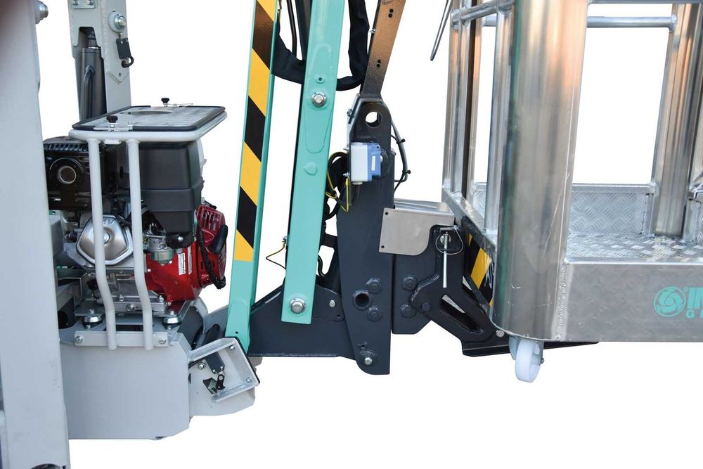 Nacela cu senile tip spider IMER ACCESS IM R13 T H 13m/max. 230kg - SH Bucuresti Sectorul 3 • OLX.ro