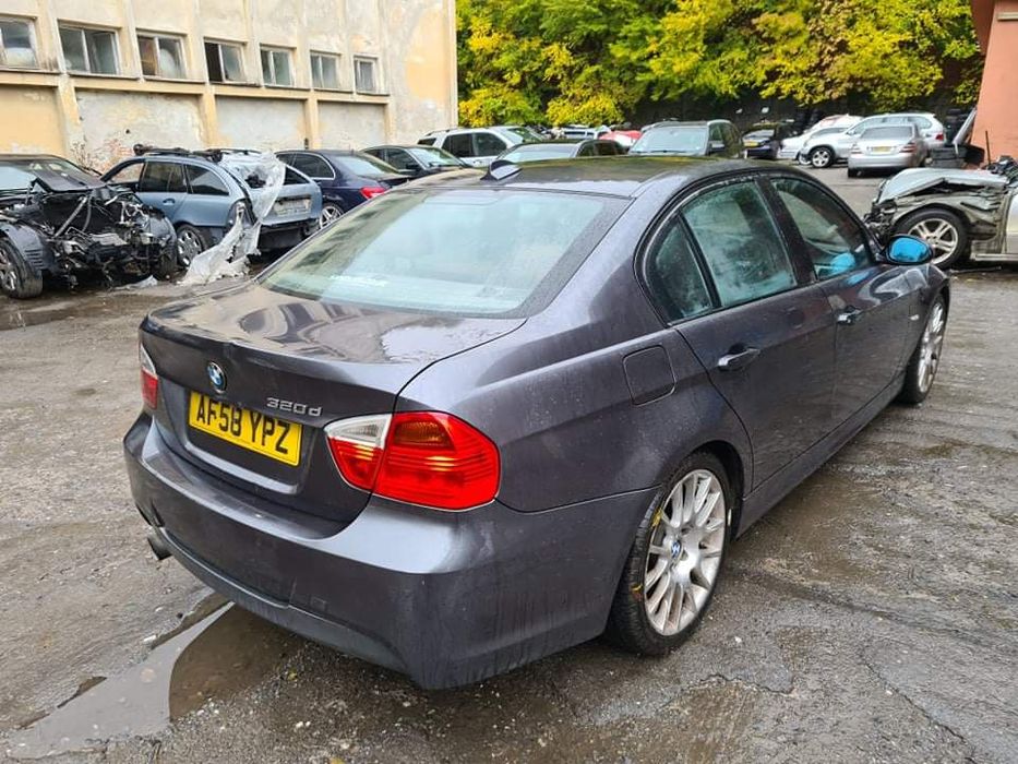 BMW E90 320D N47 177кс М Пакет нави черен таван ръчка седан НА ЧАСТИ ...