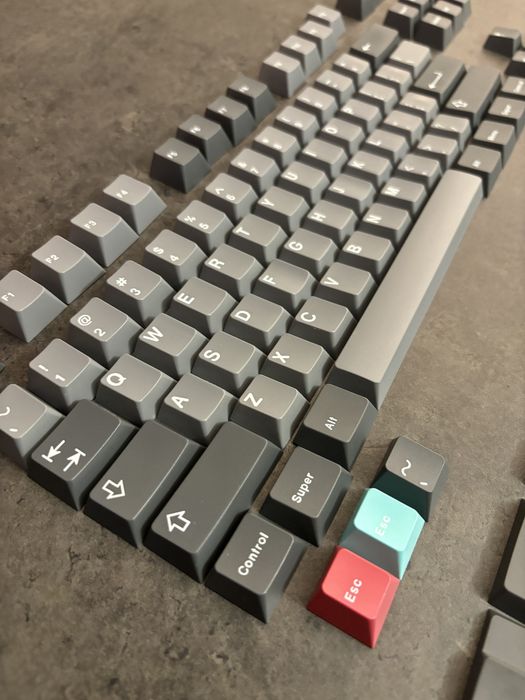 GMK Modern Dolch (MODO), Double Shot ABS keycaps Cluj-Napoca • OLX.ro
