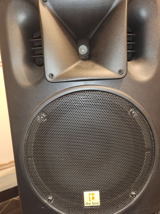 Boxe active THE BOX cu mixer si microfoane 400W Timisoara • OLX.ro
