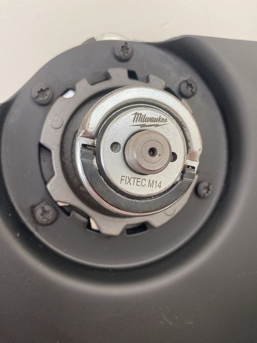 Milwaukee M18 FLAG 230XPDB Brushless Valea Mosneagului • OLX.ro