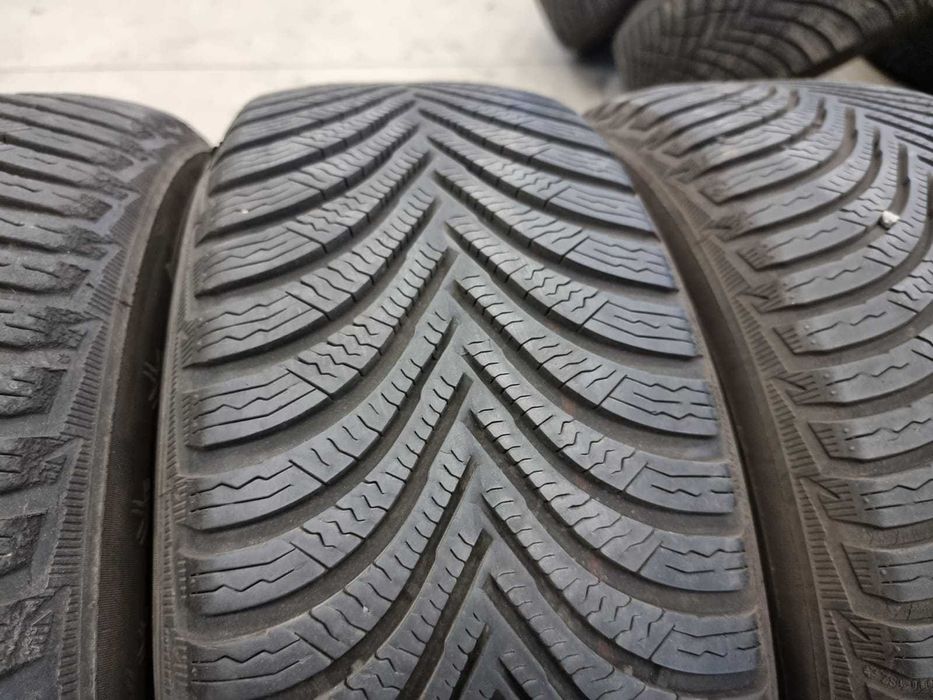 4 Anvelope IARNA 205.55.16 "Michelin" ; stare foarte buna Brasov • OLX.ro