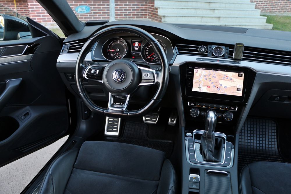 VW ARTEON , R-Line interior / Exterior • Serie caroserie: WVWZZZ3HZKE0 ...