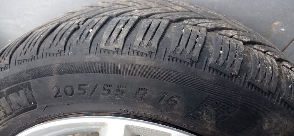 Jante și anvelope Megane 4 sau Duster Floresti • OLX.ro