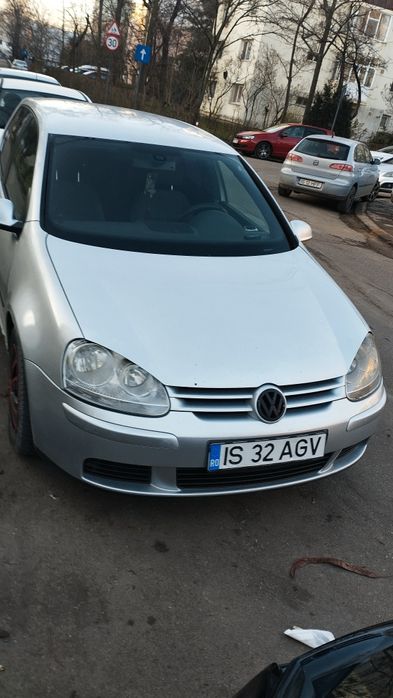 Vând wv golf 5.Pret 1500 euro Iasi • OLX.ro
