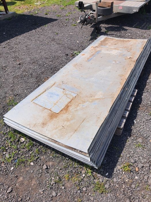 Tabla zincata 2 mm grosime 327 cm x 115 cm Medias • OLX.ro