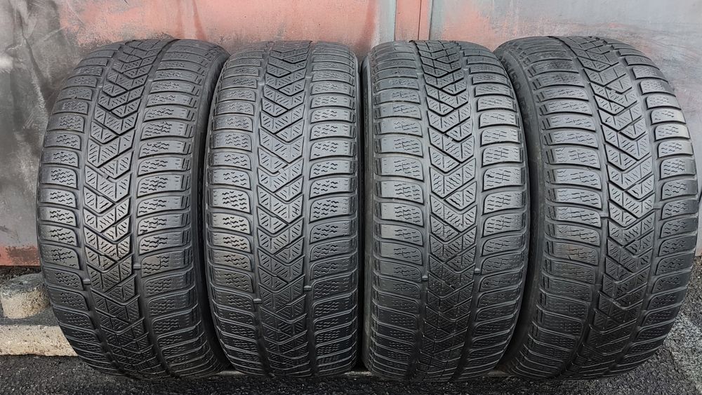 4бр. зимни гуми 225/50/17 Pirelli Sotto Zero 3 6mm Добро състояние на ...