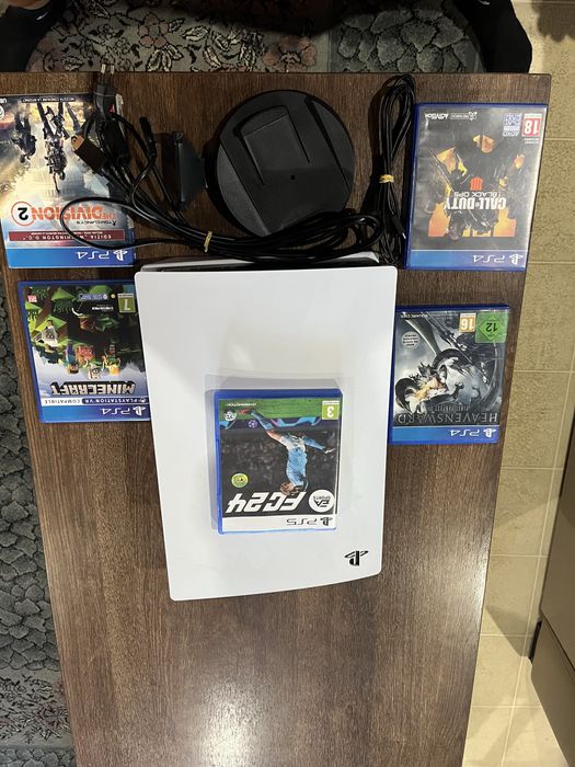 Ps 5 disc edition+ игрите гр. Перник Селото • OLX.bg