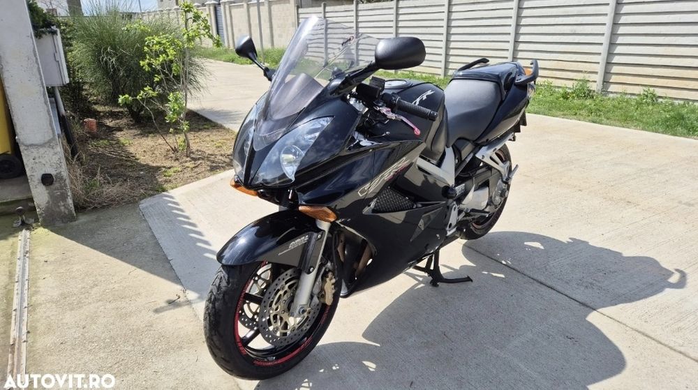 Honda VFR 800 Vtech 2003 Iasi • OLX.ro