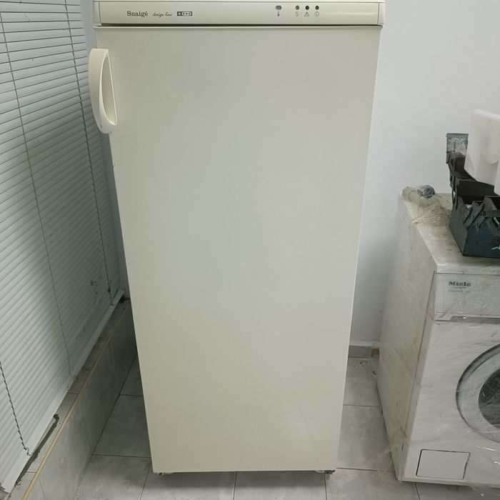 Вертикален Фризер Snaige гр. Разград Център • OLX.bg