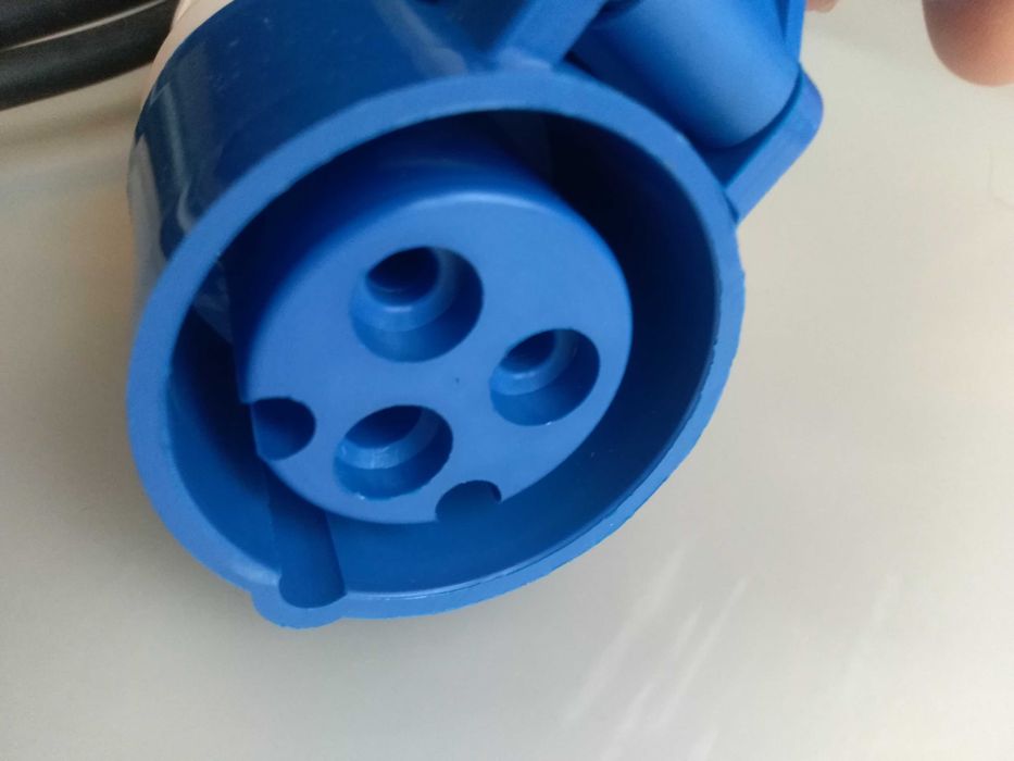 Захранващ кабел преходник за каравана и кемпер 1.40 метра schuko/cee гр. Шумен Център • OLX.bg