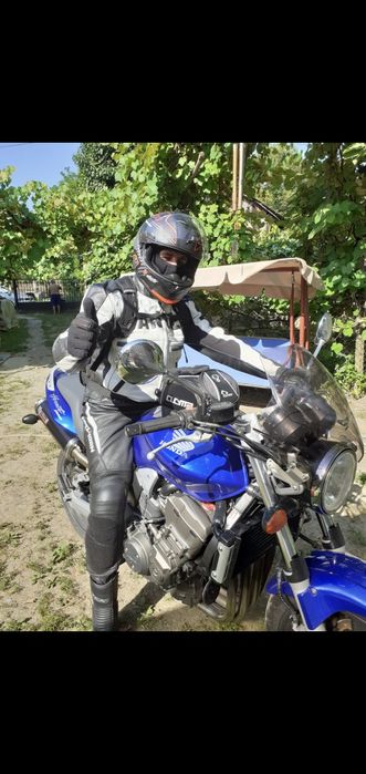 Costum moto și casca Varadia de Mures • OLX.ro