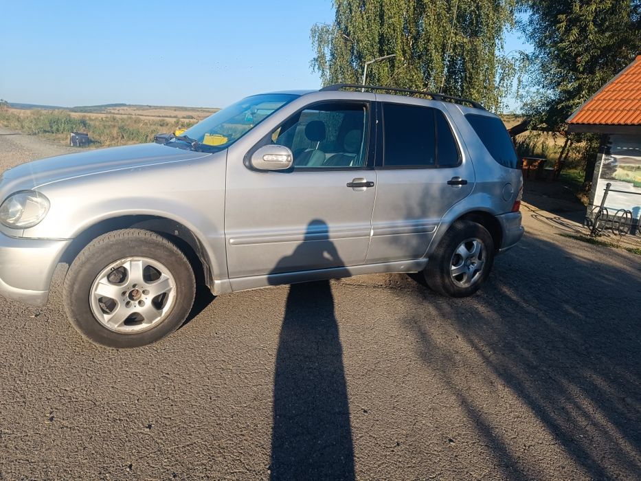 Vând mercede ML 270 Bucovat • OLX.ro