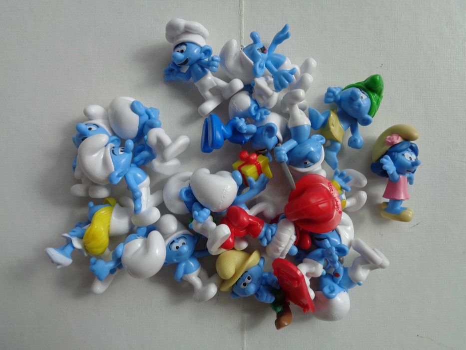 Figurine Strumfii 2025 set complet Brasov • OLX.ro