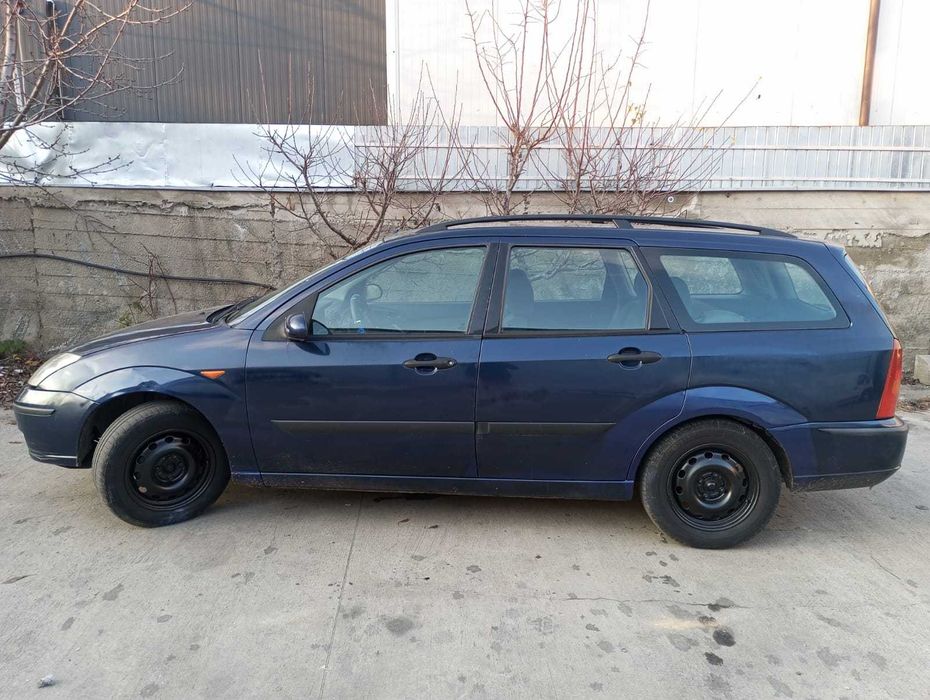 Ford focus 2004 albastru Ploiesti • OLX.ro