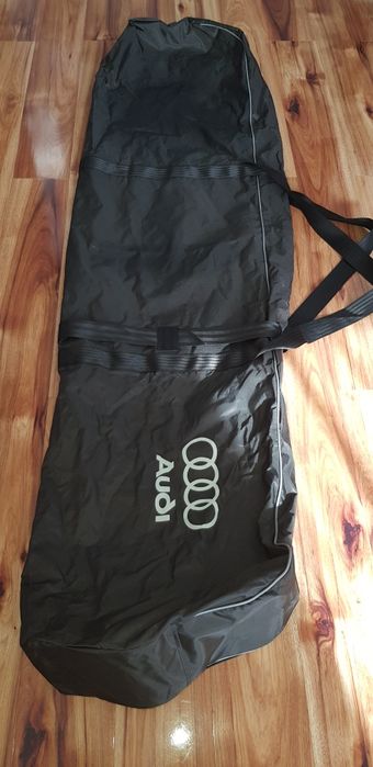 Audi-husa originala audi schiuri/snowboard Pietrisu • OLX.ro