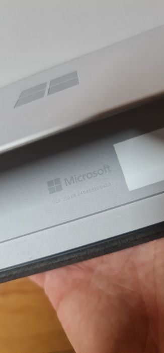 Microsoft Surface 4 pro Bucuresti Sectorul 5 • OLX.ro