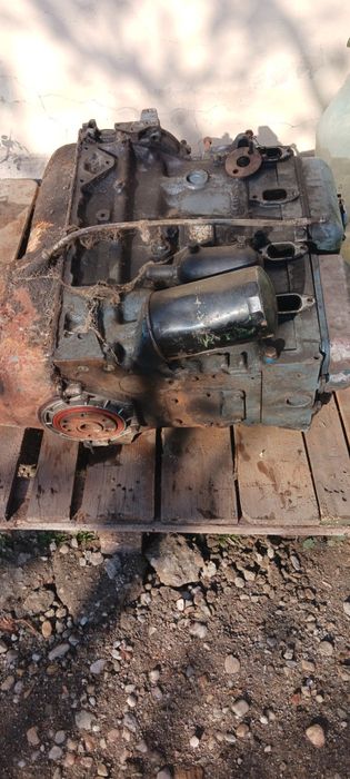 Motor 4 pistoane aro, tractor, tv, utilaje Petresti • OLX.ro