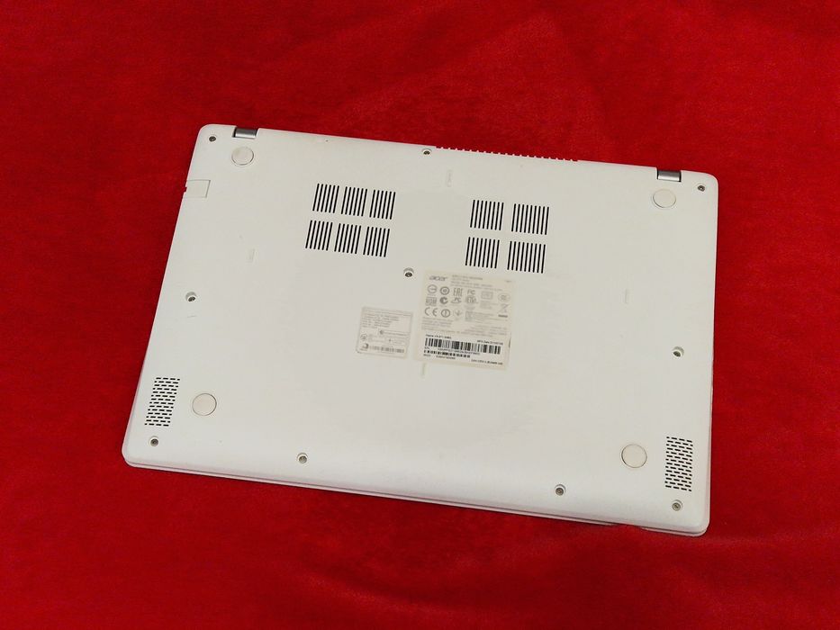 Laptop Acer 14 inch slim i3 perfect funcțional Craiova • OLX.ro