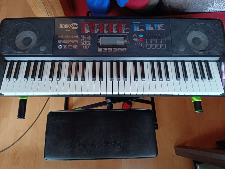 Vând orga digitala Rock Jam, complet funcționala cu 61 de clape Facai ...