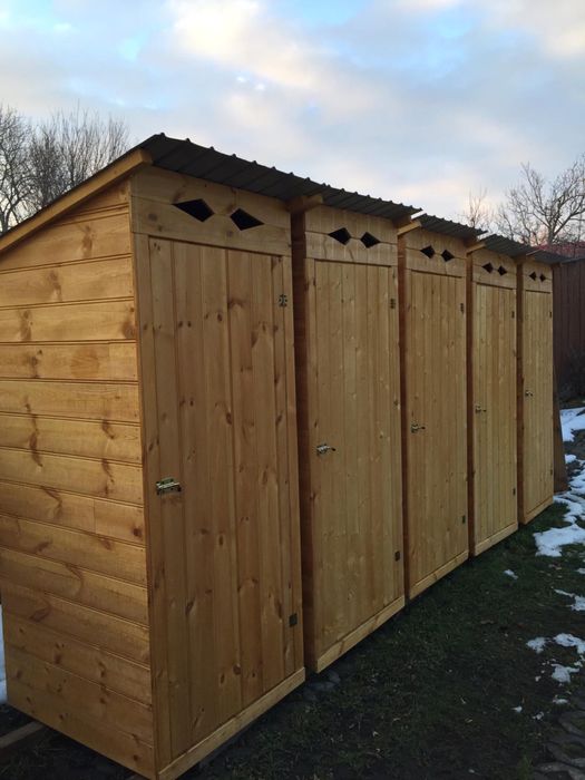 Toaleta, wc de gradina, curte Sfantu Gheorghe • OLX.ro