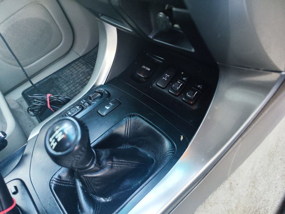 Toyota Land Cruiser 120, model VIP exclusive 7 locuri Buzau • OLX.ro