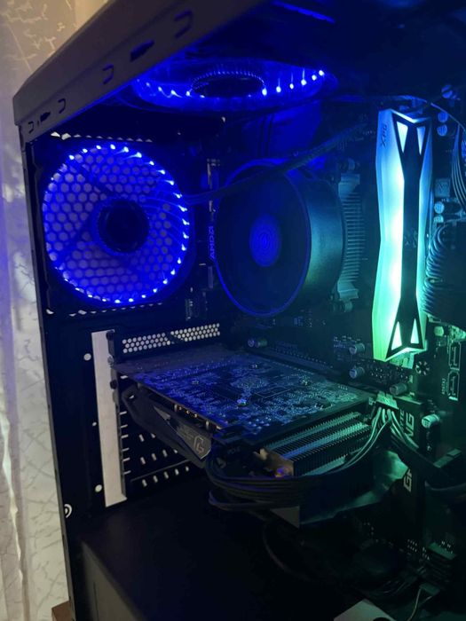 Vând pc gaming. , Cetatea de Balta • OLX.ro