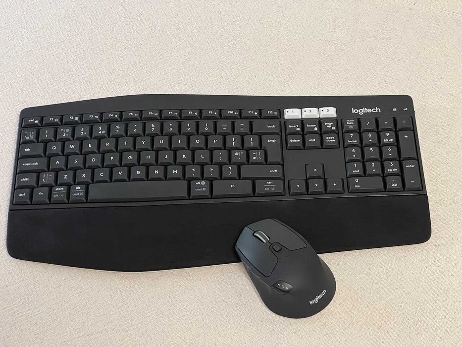 Logitech K850 комплект мишка и клавиатура гр. София Витоша • OLX.bg