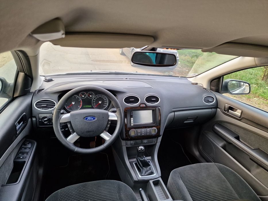 Ford Focus 2 Ghia Oradea • OLX.ro