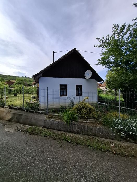 Vind casa în comuna Valisoara județul Alba Valisoara • OLX.ro