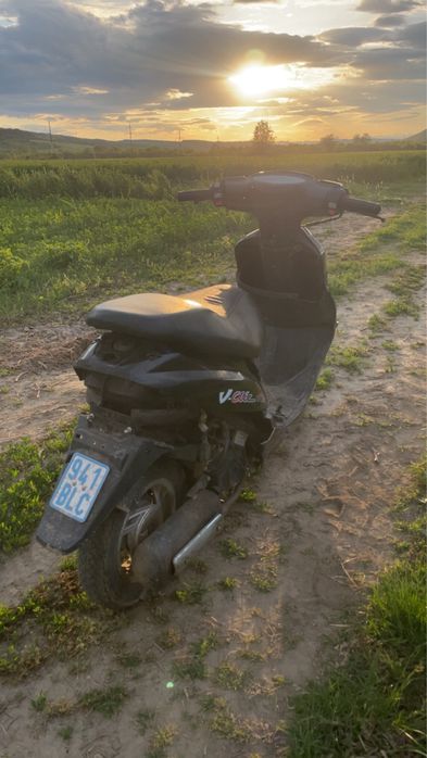 Vand scuter peugeot Valea Lunga • OLX.ro